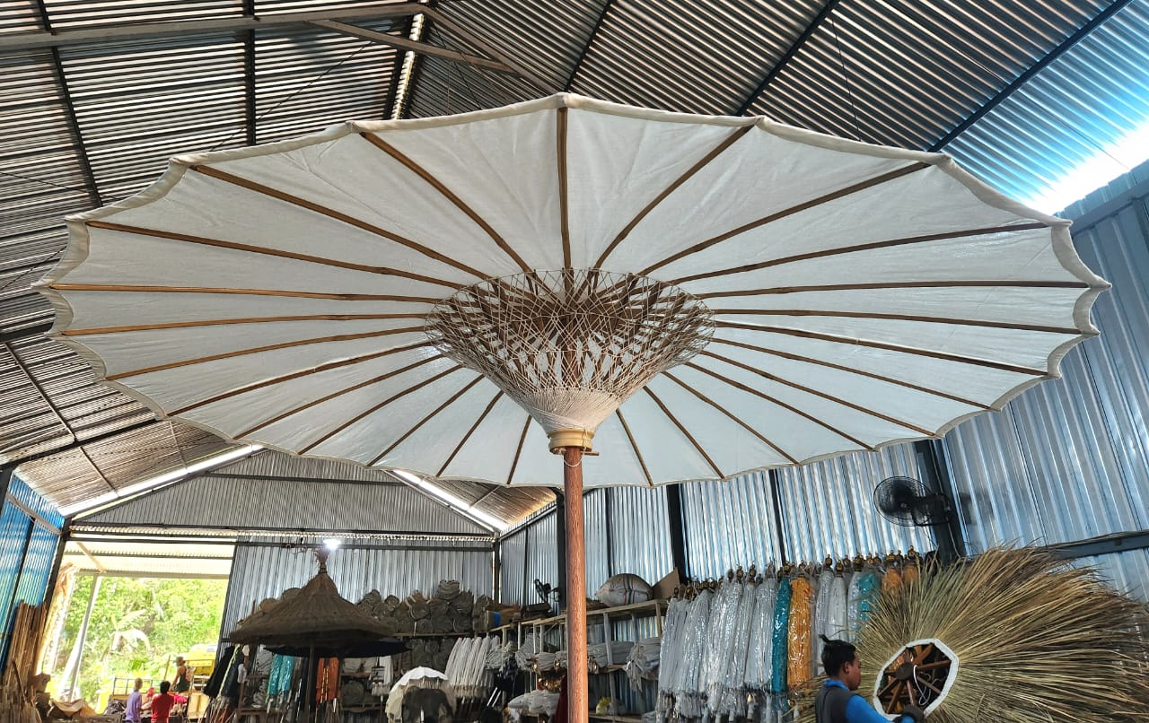 Balinese Umbrella (part 5) - Bali Tedung Nusa Island